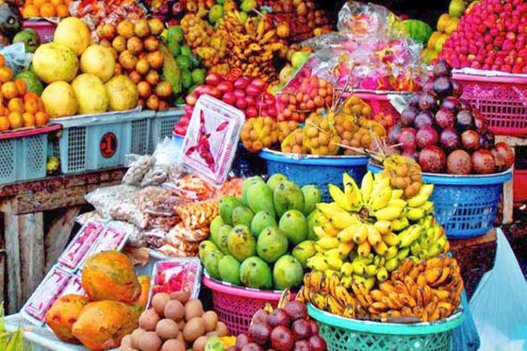 Candikuning Traditional Fruit Market - BaliTransportInfo.com